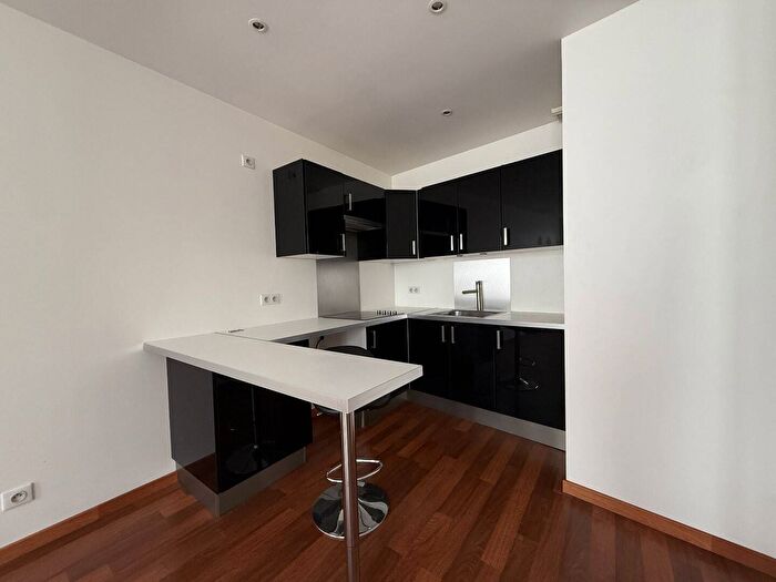 Appartement à louer - Champ de Foire, Cognac - 2 pièces - 1 chambre