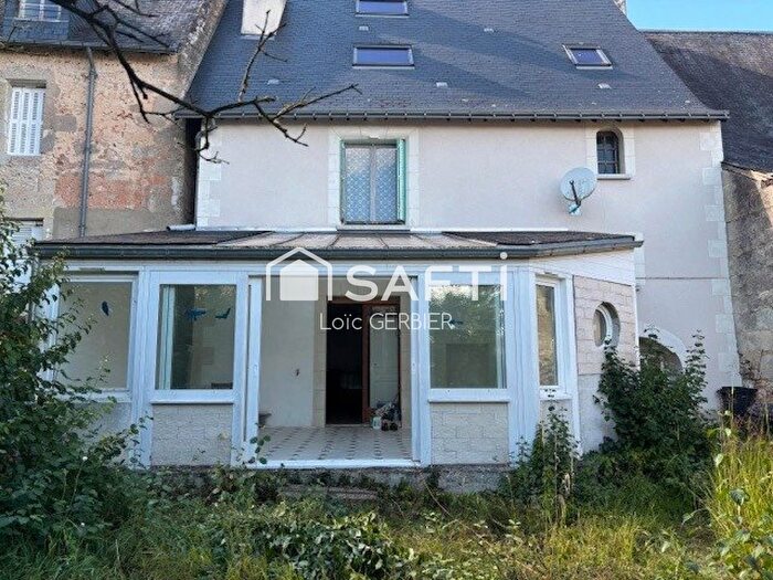 Maison à vendre - Saint-Christophe-sur-le-Nais - 6 pièces - 3 chambres
