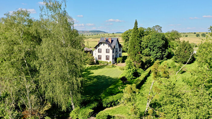 Maison à vendre - Vault-de-Lugny - 16 pièces - 12 chambres