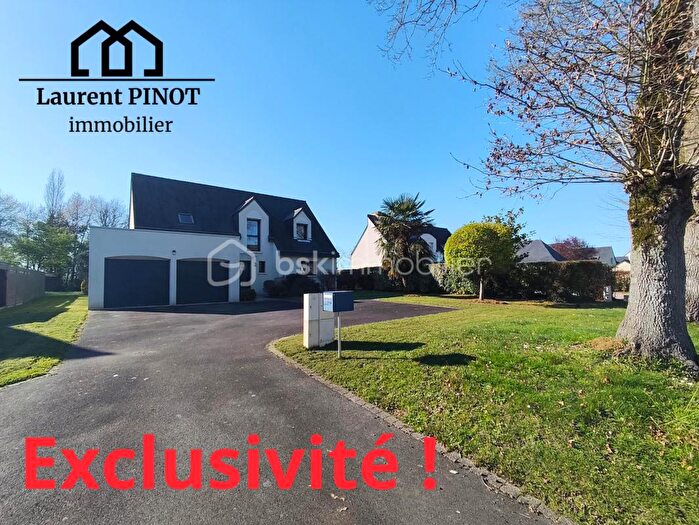 Maison à vendre - La Mézière - 8 pièces - 5 chambres