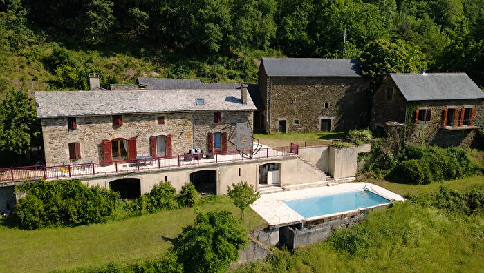 Maison 7 pièces à Réquista, à vendre