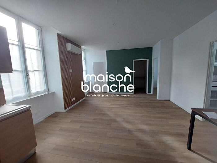 Appartement à louer - Saint-Maixent-lécole - 3 pièces - 2 chambres