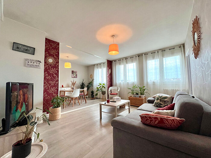 Appartement à vendre - Aurillac, Centre-ville - 3 pièces - 2 chambres