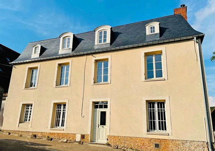 Dampierre-en-Yvelines - Maison 11 pièces à louer
