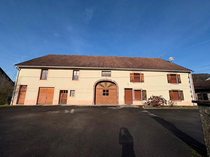 Maison à vendre - Ronchamp - 9 pièces - 4 chambres