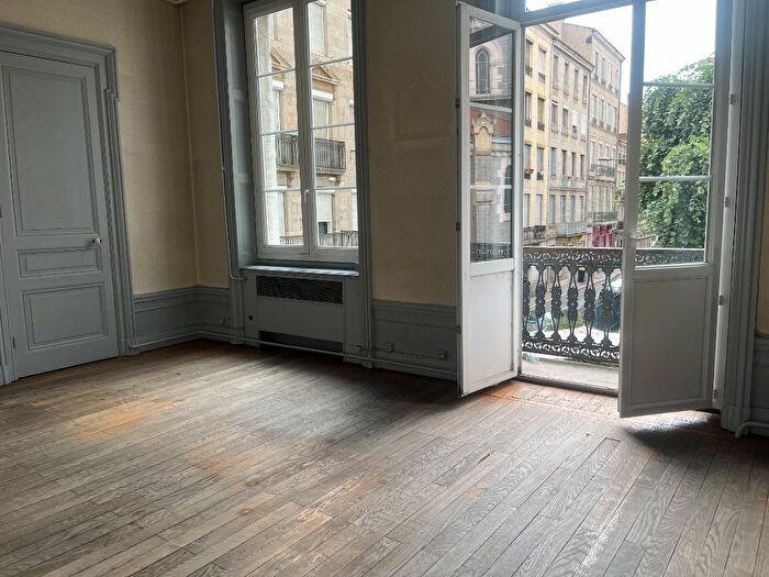 Saint-Étienne, Centre-ville, Peuple, Chavanelle : Appartement 8 pièces à vendre