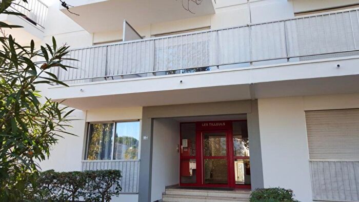 Maisons à vendre et appartements à louer - 1