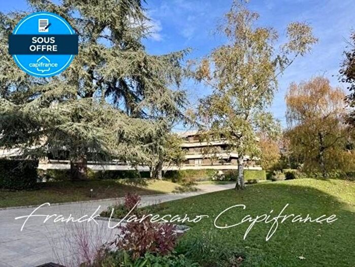 Appartement 4 pièces à Noisy-le-Roi, à vendre
