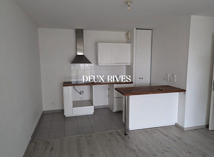 Appartement 3 pièces à Nantes, Sainte-Thérèse, Rond-Point de Vannes, à louer