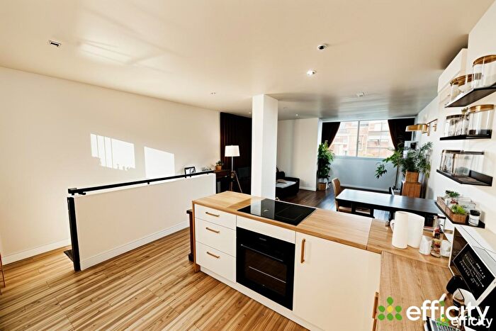 Appartement à vendre - Le Lavandou, Centre-ville, Plage du Lavandou, Pointe Pilon - 3 pièces - 2 chambres