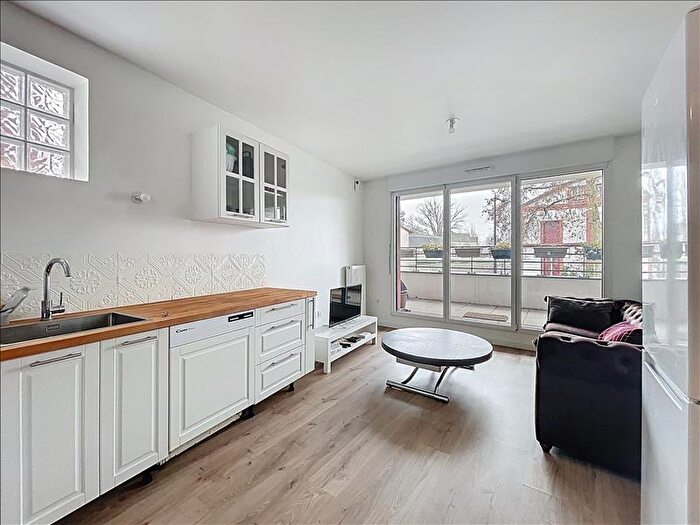 Appartement à louer - Montfermeil, Bosquets - 2 pièces - 1 chambre