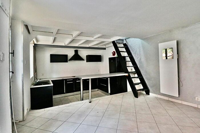 Villeurbanne, Grand Clément : Appartement 2 pièces à vendre