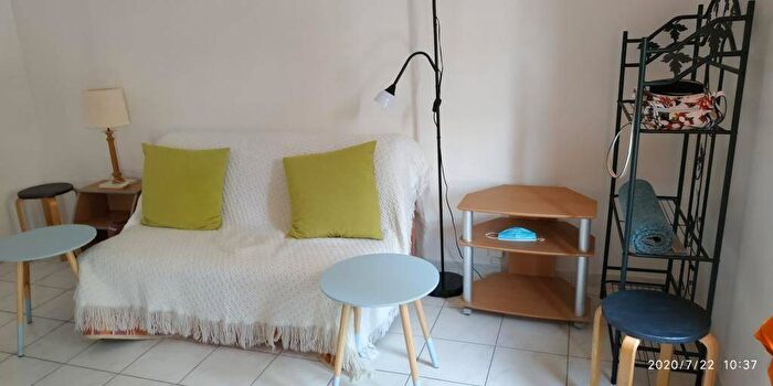 Appartement 1 pièce à louer à Saint Mitre les Granettes Pey Blanc, Aix-en-Provence