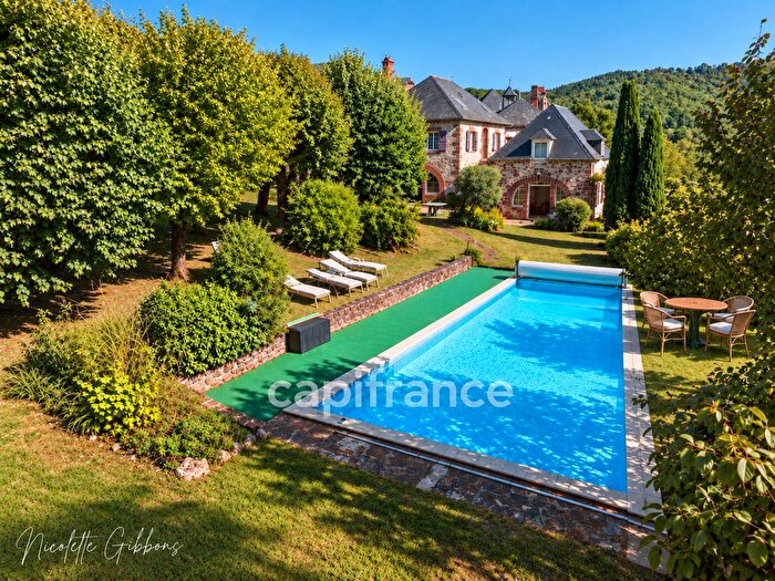 Maison 8 pièces à vendre à Meyssac