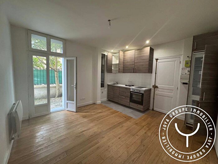 Centre Ville, Vitry-sur-Seine : Appartement 2 pièces à louer