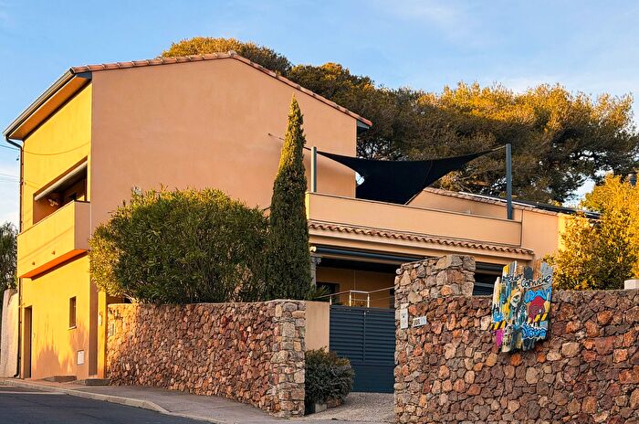 Maison à vendre - Sète, Saint-Clair - 9 pièces - 6 chambres