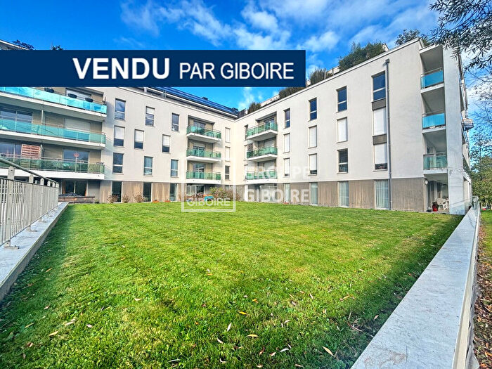 Appartement à vendre - Cesson-Sévigné, Centre-ville, La Hublais, Beausoleil - 2 pièces - 1 chambre