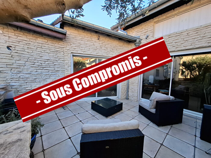 Maison à vendre - Romans-sur-Isère, Centre-ville - 6 pièces - 3 chambres