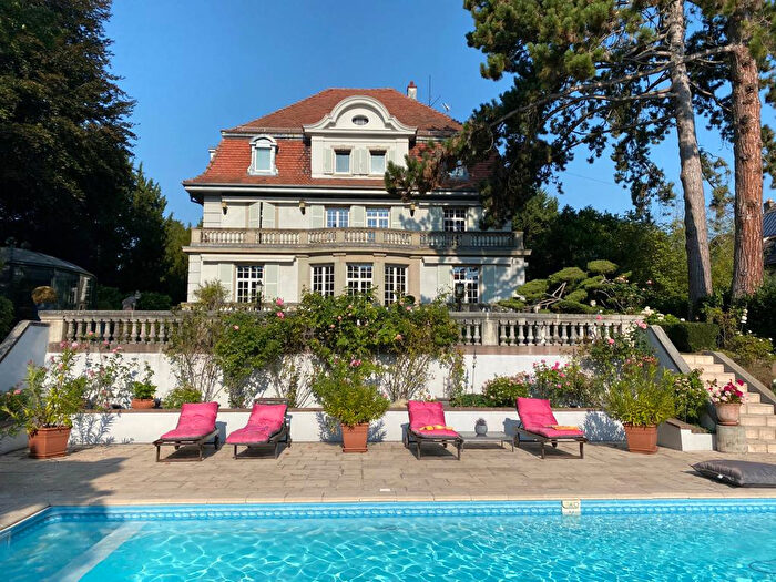 Maison 15 pièces à vendre - Mulhouse, Rebberg
