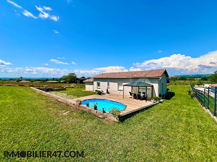 Maison à vendre - Aiguillon - 4 pièces - 3 chambres