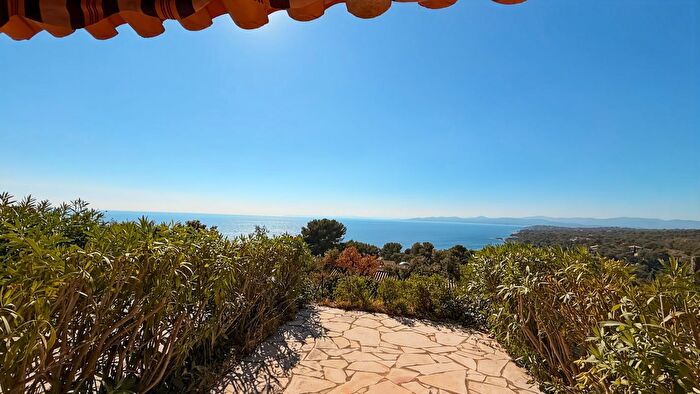 Appartement à vendre - Saint-Raphaël, Dramont - 2 pièces - 1 chambre