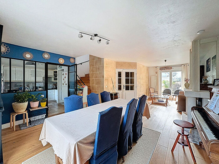 Maison à vendre - Mérignac, Centre-ville - 6 pièces - 4 chambres