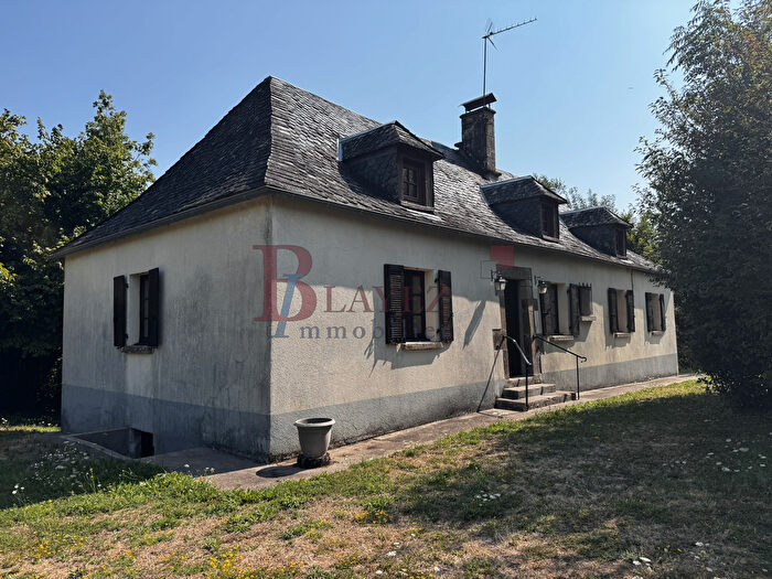 Saint-Merd-de-Lapleau : Maison 5 pièces à vendre
