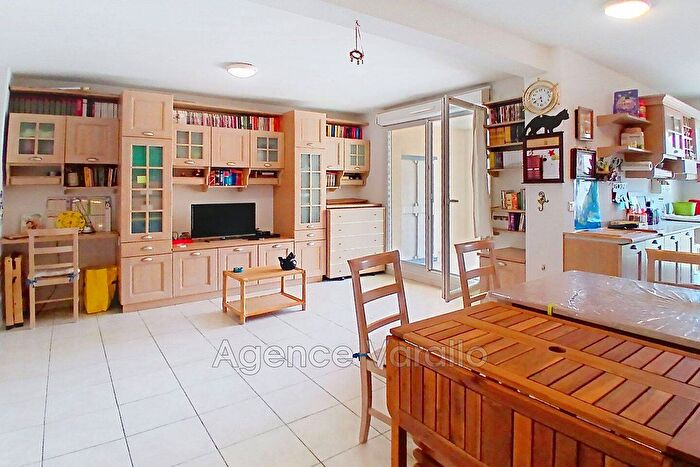 Appartement 2 pièces à louer à Pont du Lys-Antibes les Pins