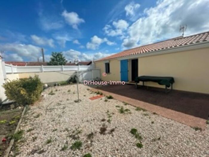 Maisons à vendre et appartements à louer - 1