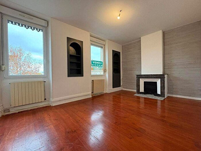 Est-Chateaufleury, Romans-sur-Isère : Appartement 3 pièces à louer