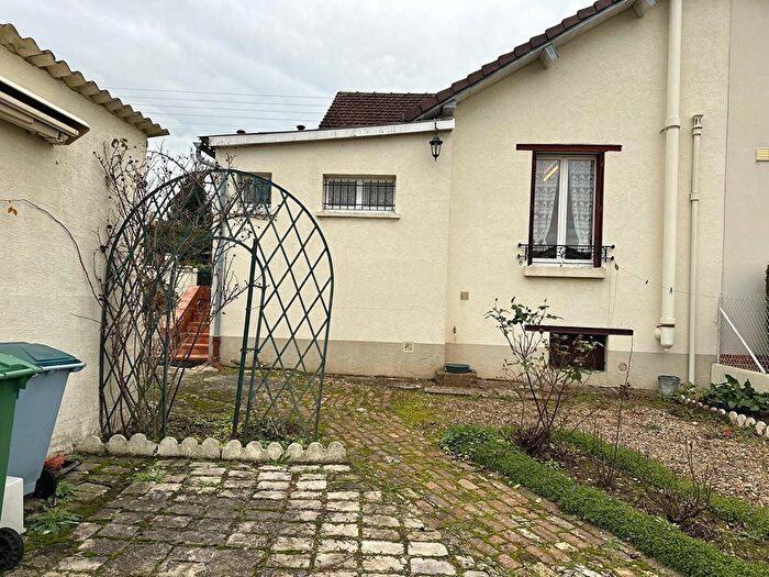 Maison 5 pièces à vendre à Bornel