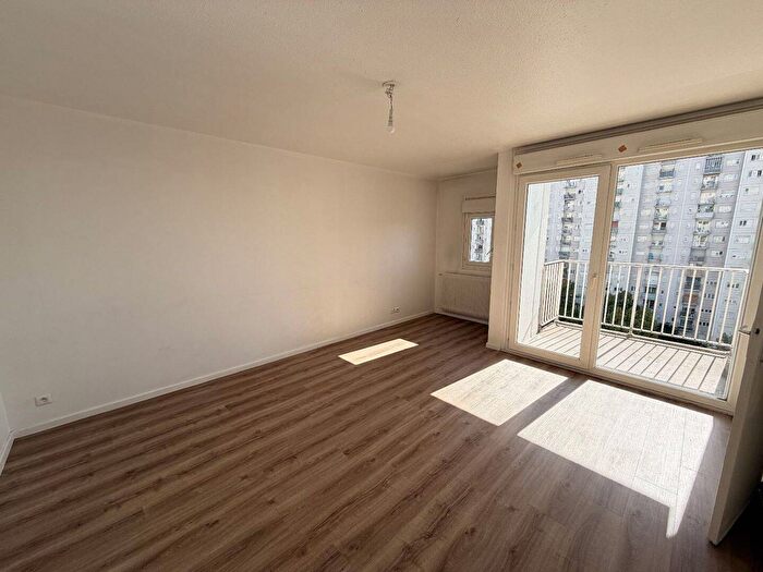 Appartement 3 pièces à Le Grand Trou, Lyon 8ème arrondissement, à louer