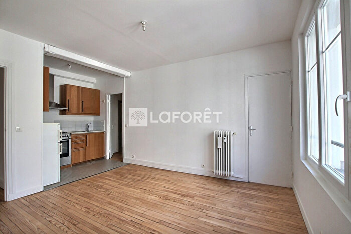 Appartement à vendre - Asnières-sur-Seine, Centre-ville - 3 pièces - 2 chambres