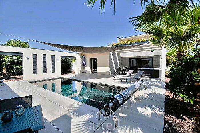 Maison à vendre - Agde, Le Grau dAgde - 5 pièces - 4 chambres