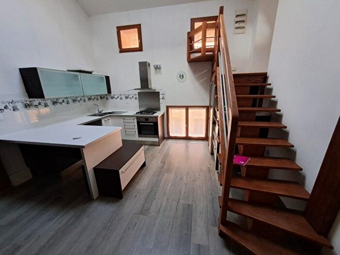 Appartement à vendre - Tullins - 7 pièces - 5 chambres