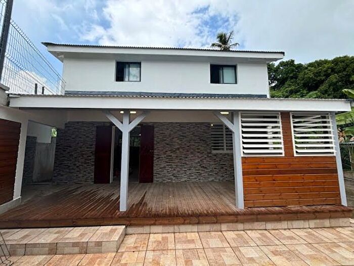 Appartement à louer - Sainte-Anne - 3 pièces - 2 chambres