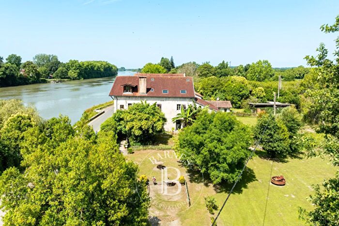 Maison à vendre - Saint-Barthélemy - 12 pièces - 6 chambres