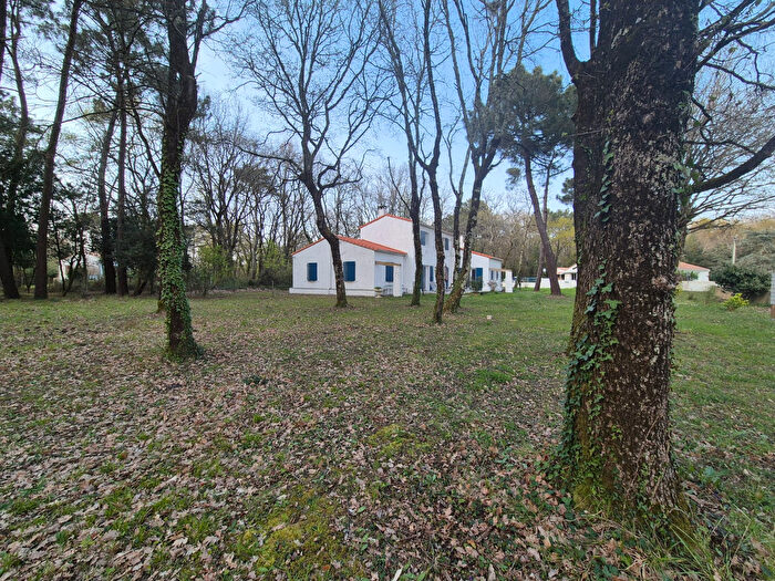 Maison à vendre - Breuillet - 5 pièces - 4 chambres