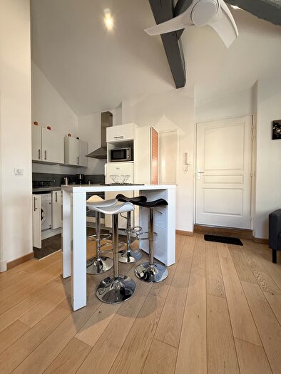 Appartement à louer - Tours, Paul Bert - 2 pièces - 1 chambre