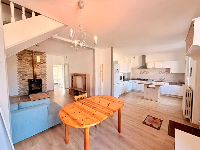 Maison à vendre - Charmoy - 5 pièces - 4 chambres