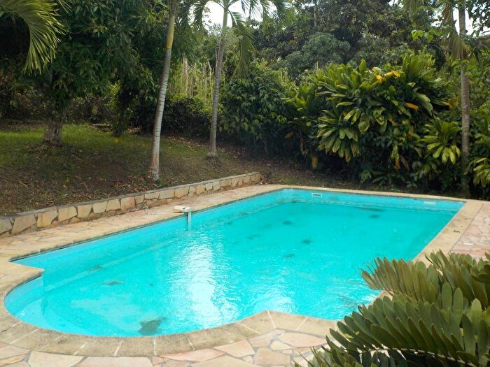 Maison à louer - Rivière-Salée - 5 pièces - 4 chambres