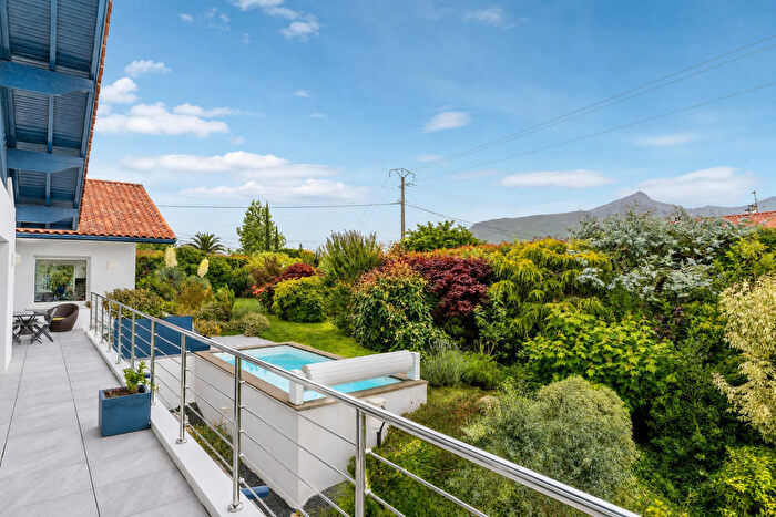 Urrugne - Maison 8 pièces à vendre