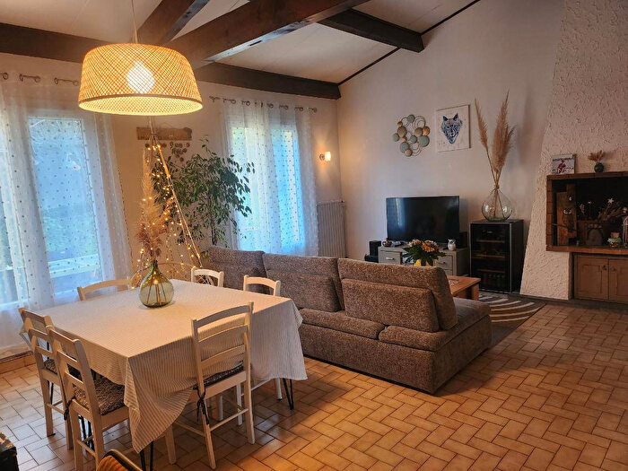 Maison à louer - Tournon-sur-Rhône - 4 pièces - 3 chambres