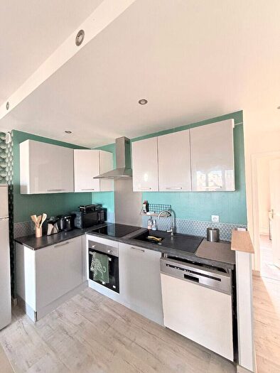 Appartement à louer - Cités, Thonon-les-Bains - 3 pièces - 2 chambres