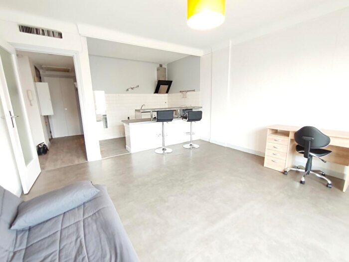Appartement 1 pièce à louer - Grenoble, La Capuche, Grands Boulevards