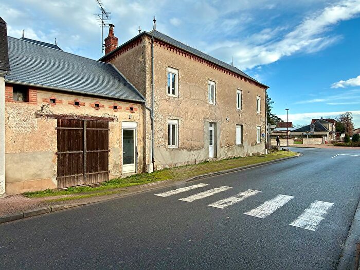 Maison à vendre - Cindré - 8 pièces - 6 chambres