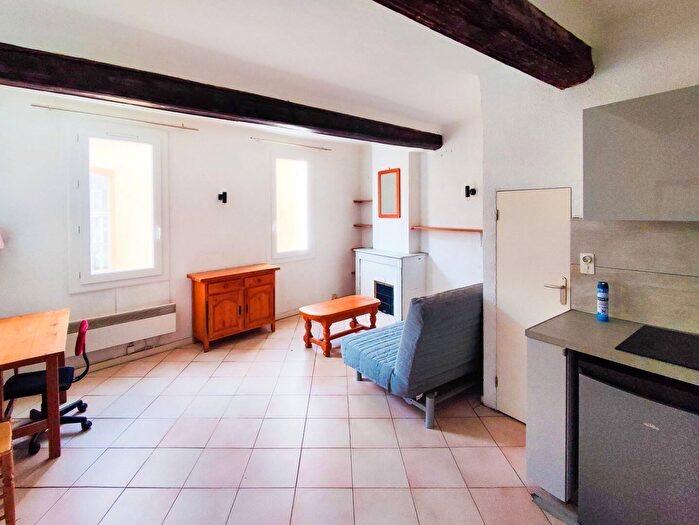 Appartement à louer - Centre Ville, Aix-en-Provence - 1 pièce