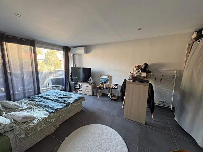 Appartement à louer - Nîmes, Montaury - 1 pièce