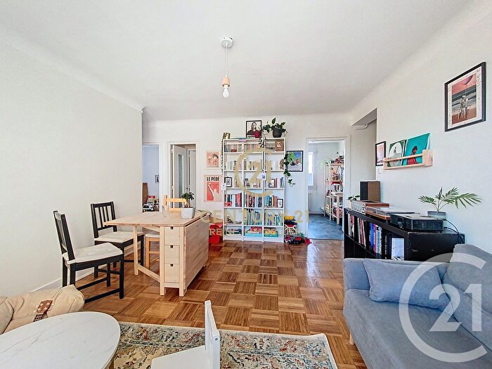 Appartement à vendre - Quartiers Sud-Ouest, Sainte-Thérèse - 3 pièces - 2 chambres