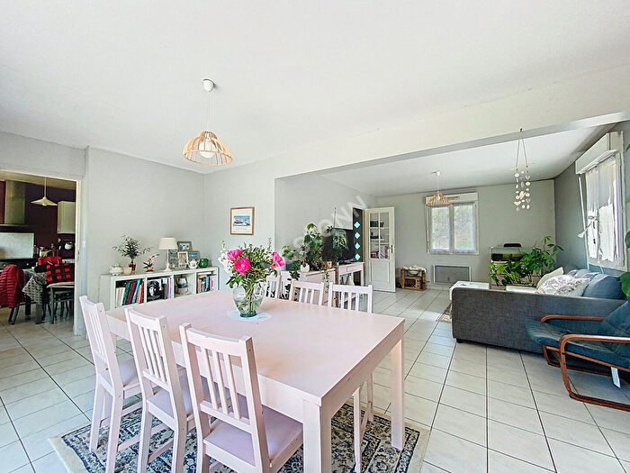 Fromentières : Maison 7 pièces à vendre